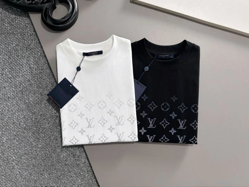 High fidelity Louis Vuitton T-Shirts