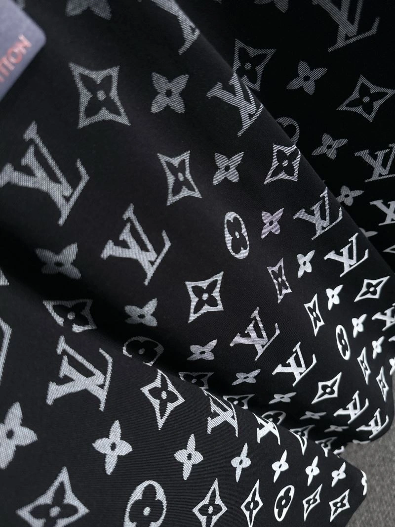 High fidelity Louis Vuitton T-Shirts