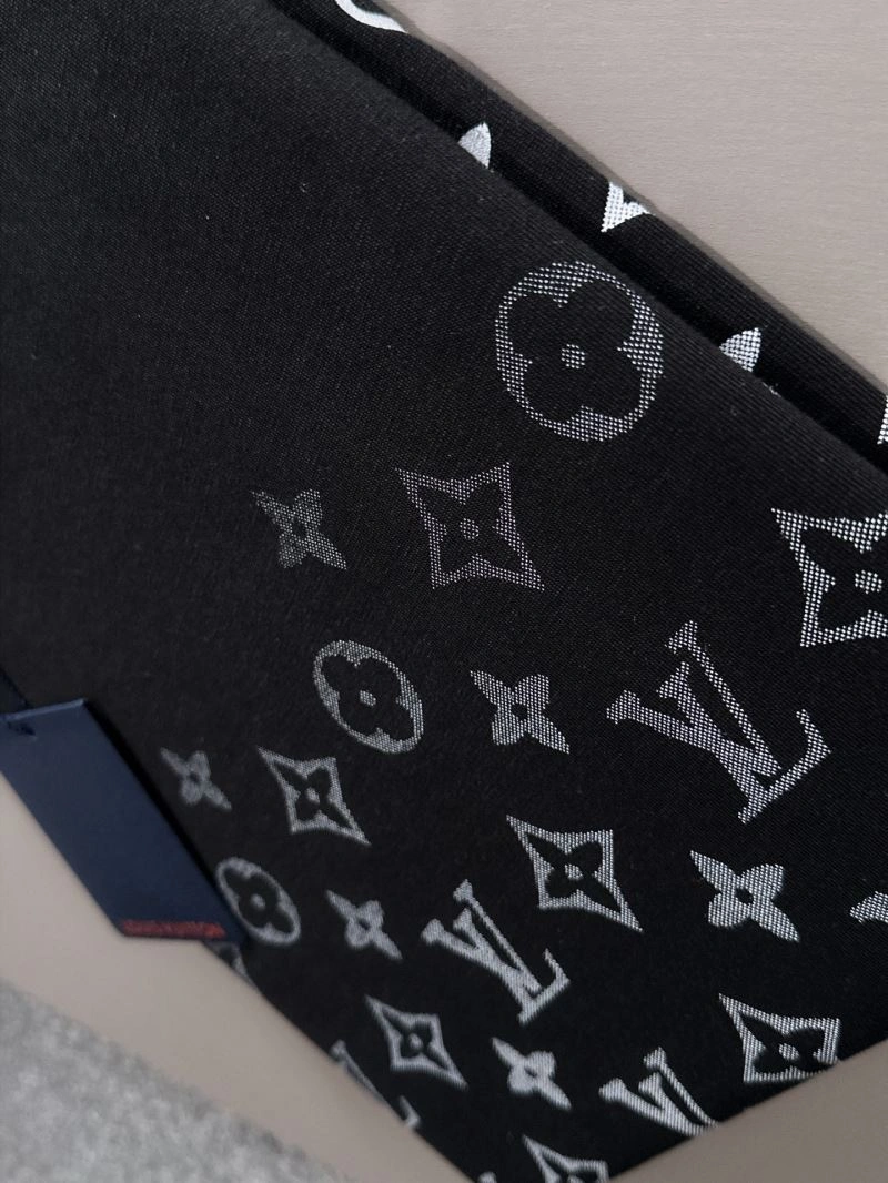 High fidelity Louis Vuitton T-Shirts