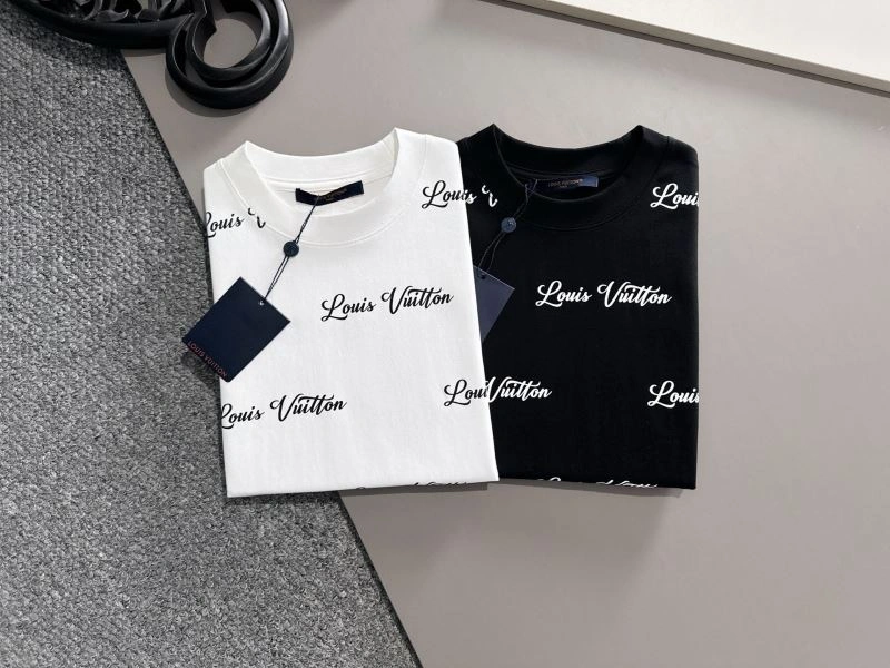 Low-cost Louis Vuitton T-Shirts