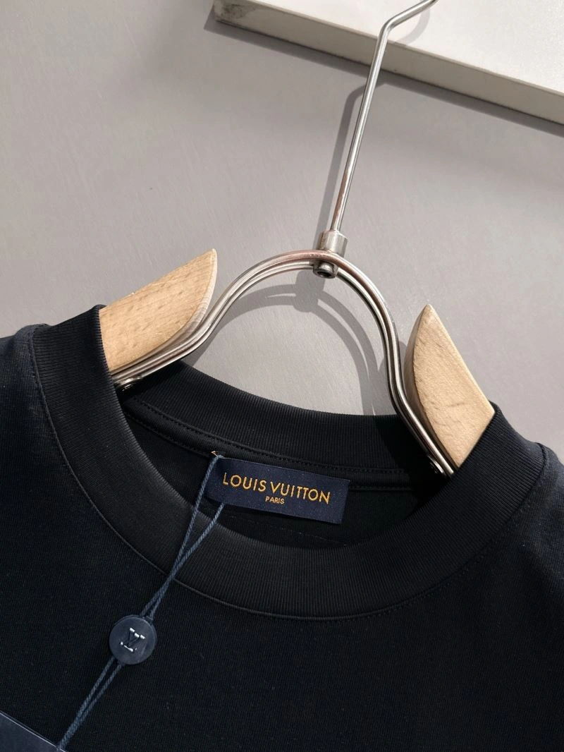 Top mirror Louis Vuitton T-Shirts
