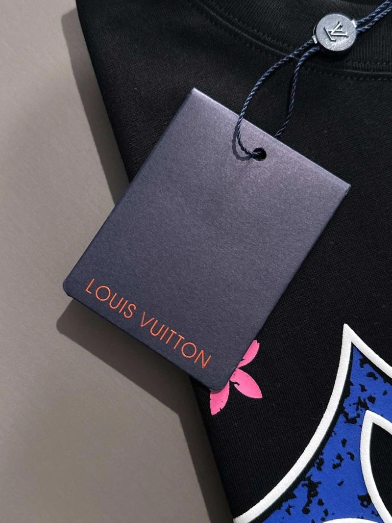 Indistinguishable Louis Vuitton T-Shirts