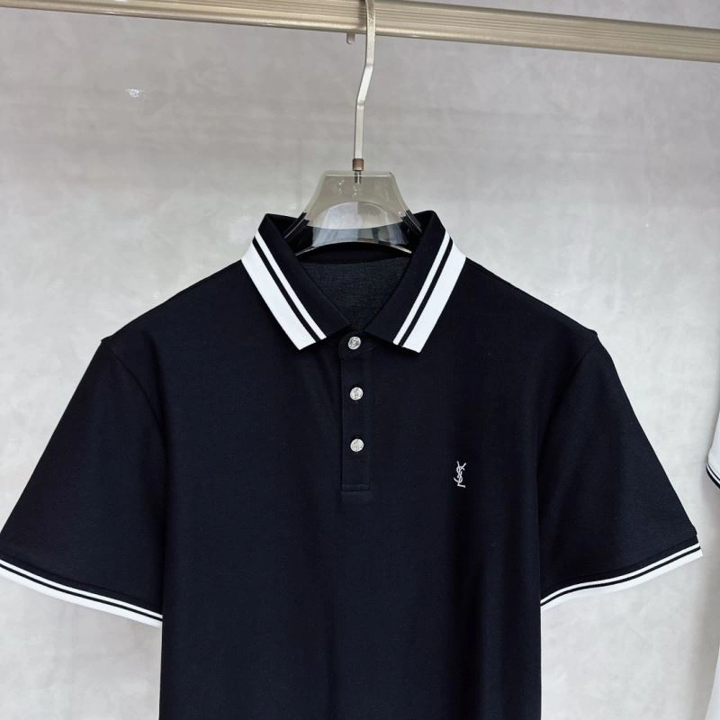 Accurate model Louis Vuitton T-Shirts