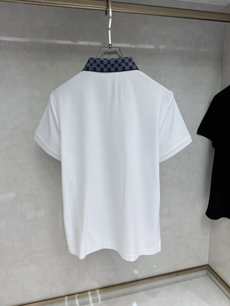 Indistinguishable Louis Vuitton T-Shirts