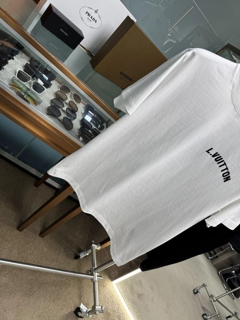 Factory-made Louis Vuitton T-Shirts
