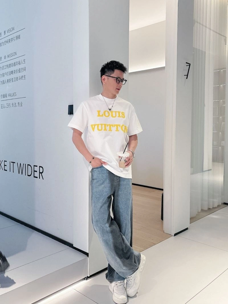 Perfect replica Louis Vuitton T-Shirts