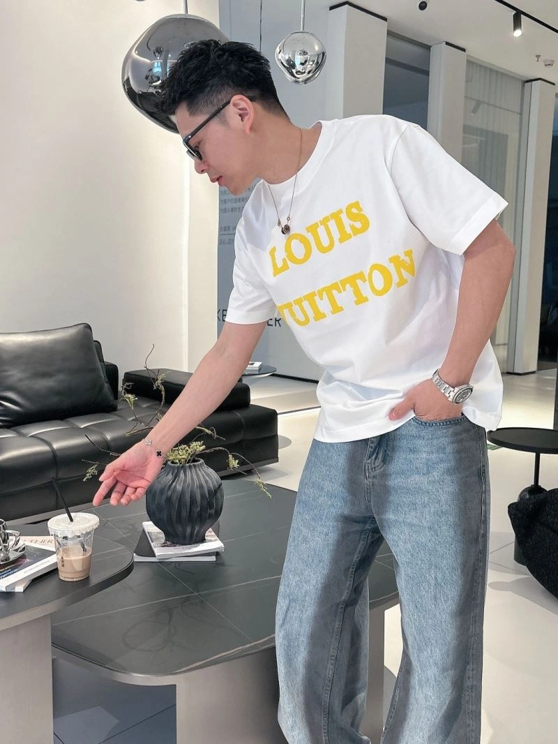 Perfect replica Louis Vuitton T-Shirts
