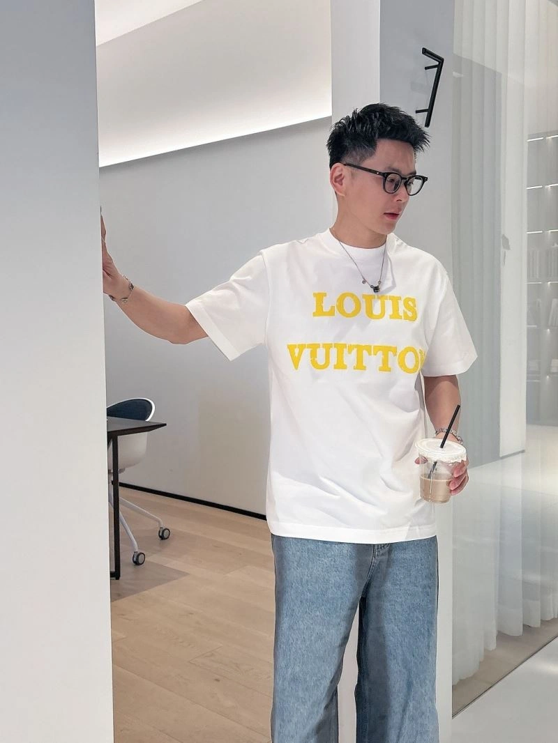 Perfect replica Louis Vuitton T-Shirts