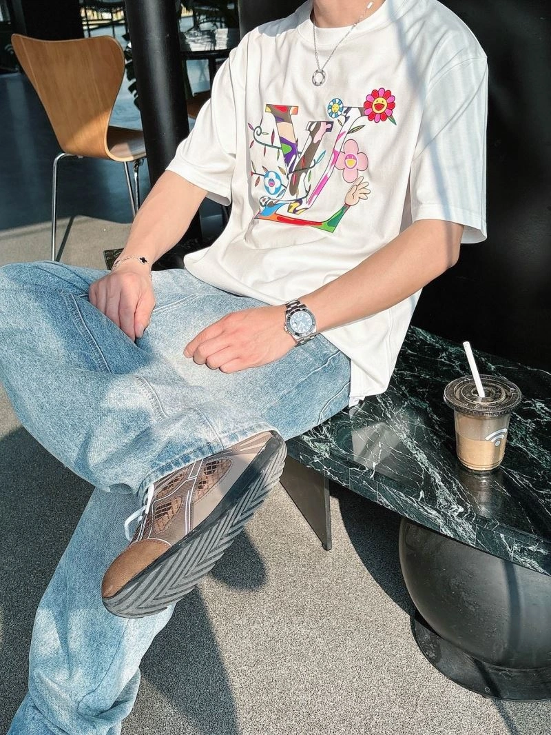 Exact replica Louis Vuitton T-Shirts