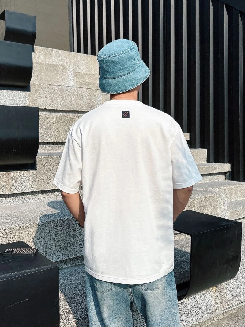 Exact replica Louis Vuitton T-Shirts