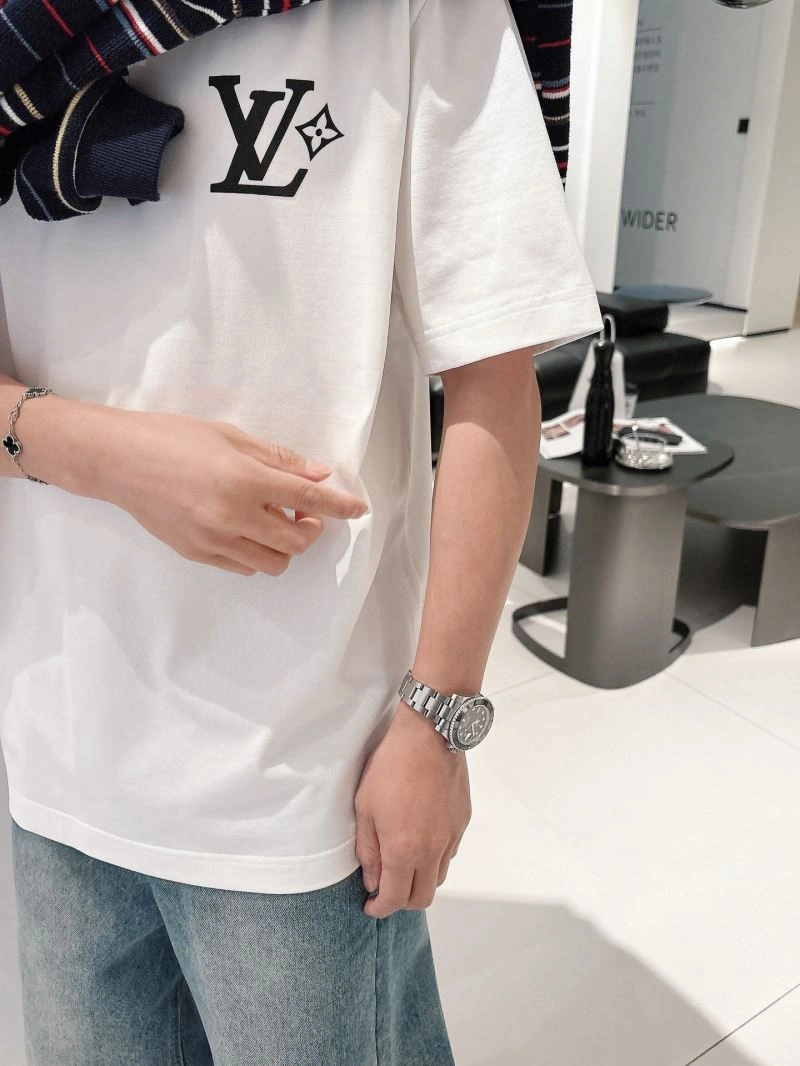 Low-cost Louis Vuitton T-Shirts