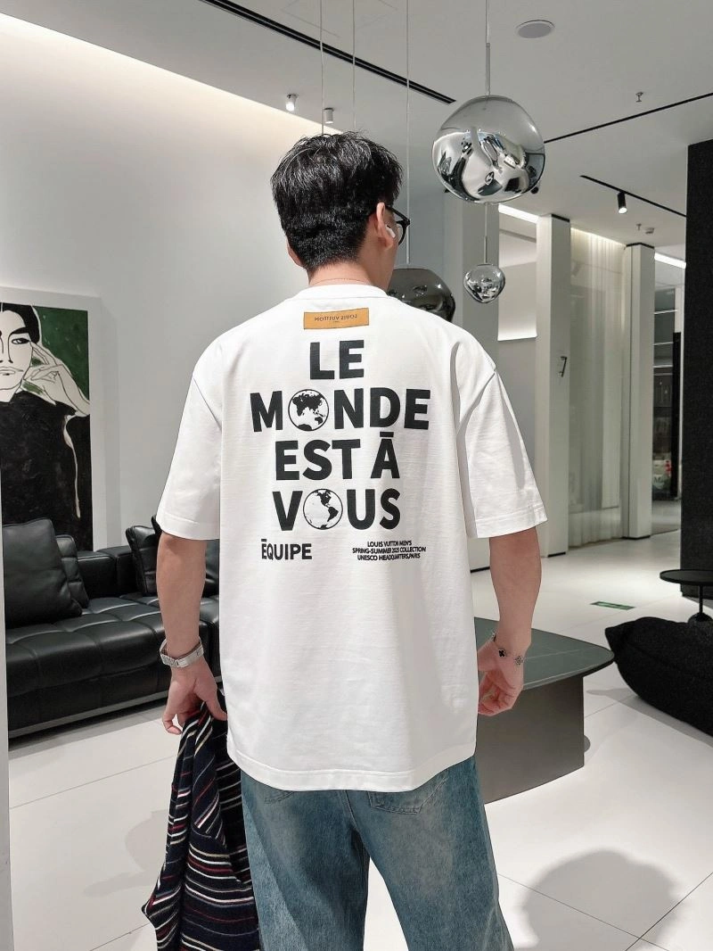 Low-cost Louis Vuitton T-Shirts