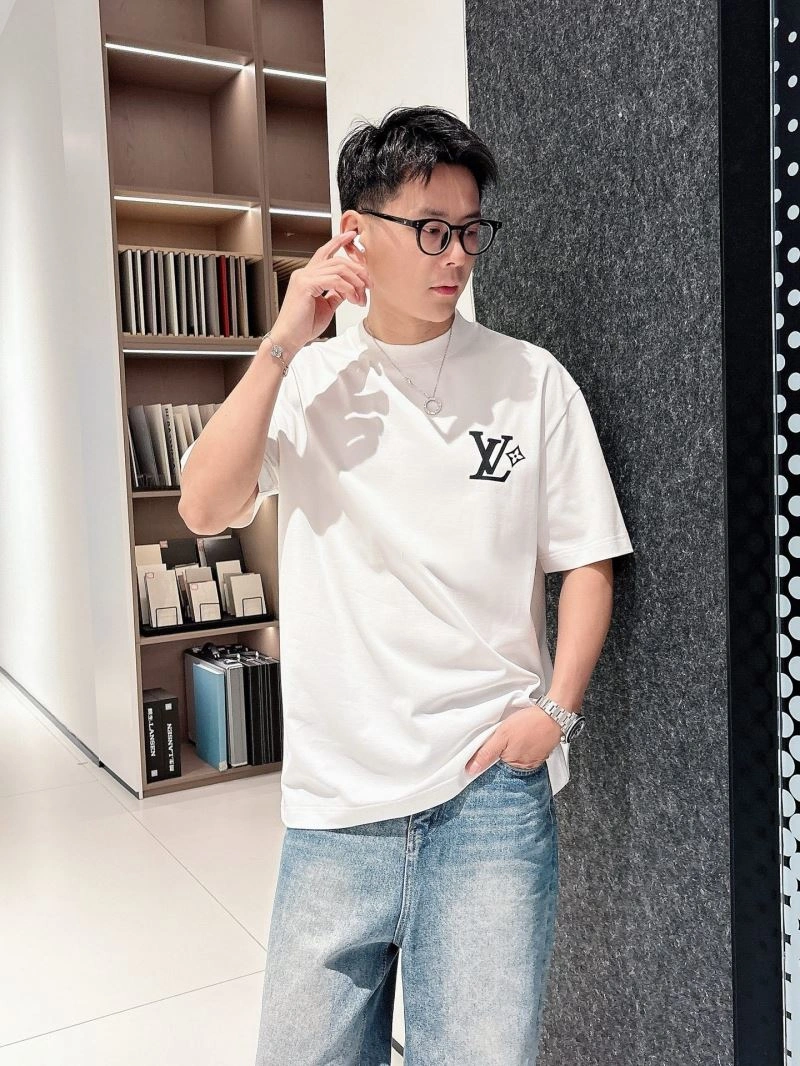 Low-cost Louis Vuitton T-Shirts
