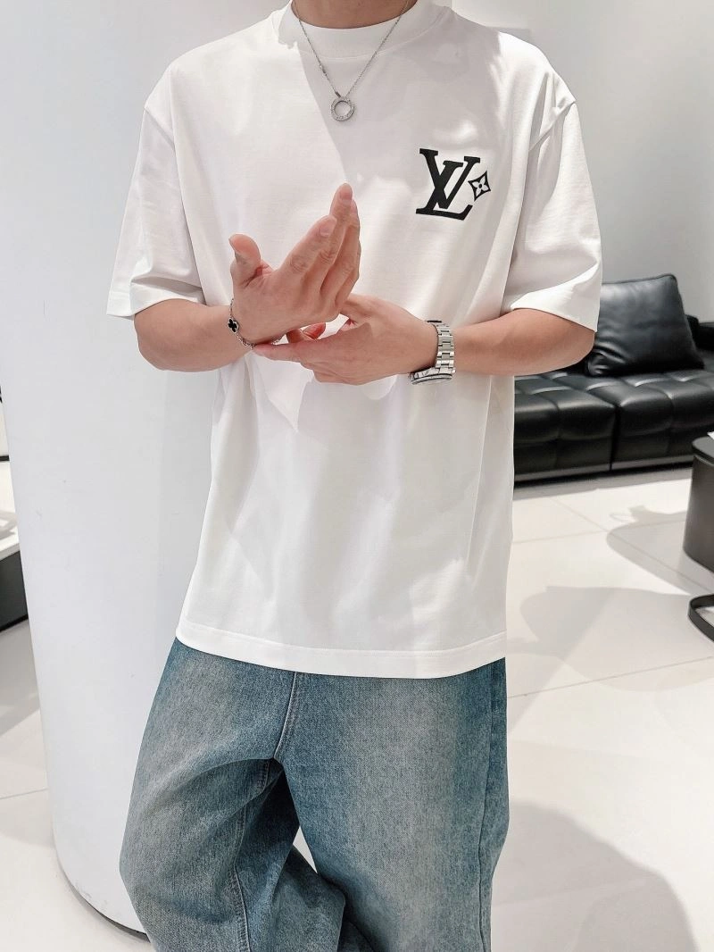 Low-cost Louis Vuitton T-Shirts