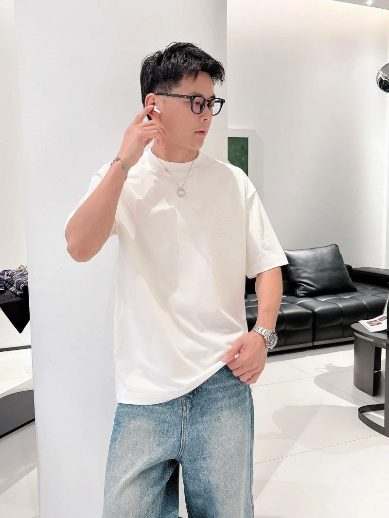 Genuine Louis Vuitton T-Shirts