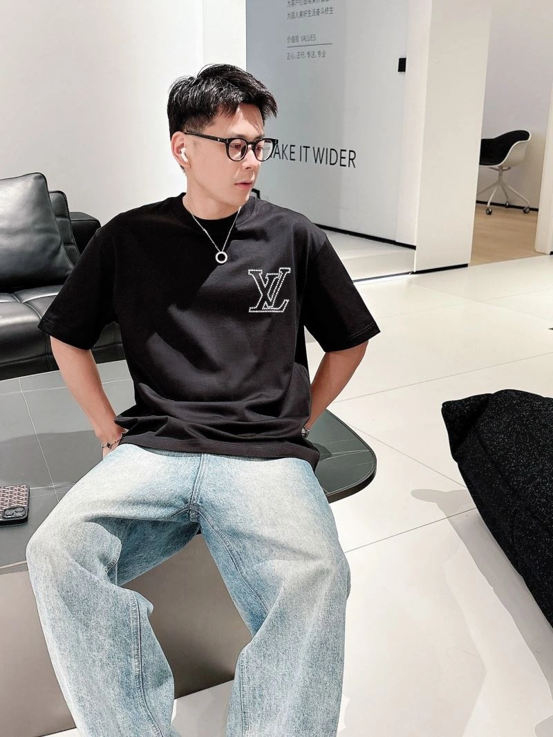 Value-priced Louis Vuitton T-Shirts