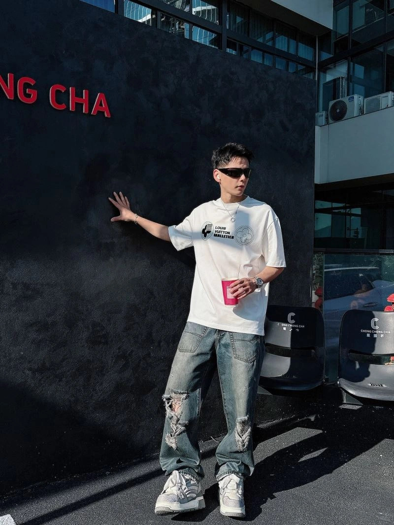 Top mirror Louis Vuitton T-Shirts