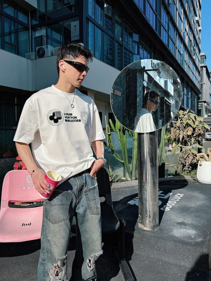Top mirror Louis Vuitton T-Shirts