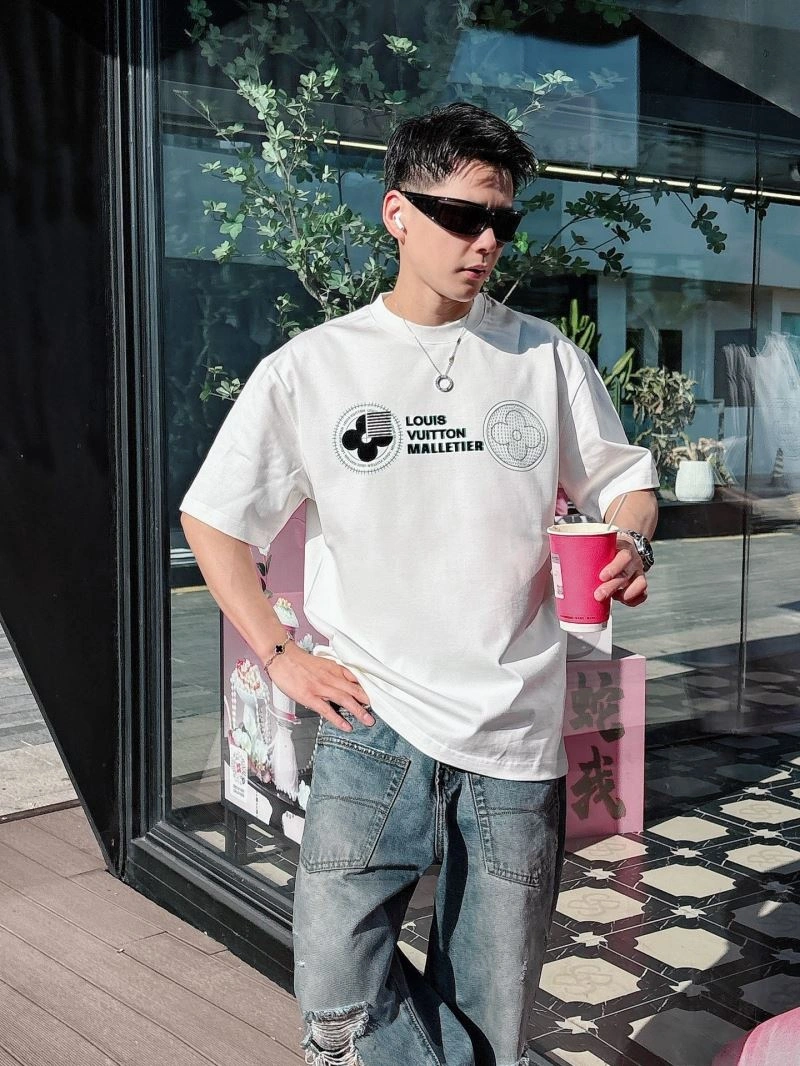 Top mirror Louis Vuitton T-Shirts