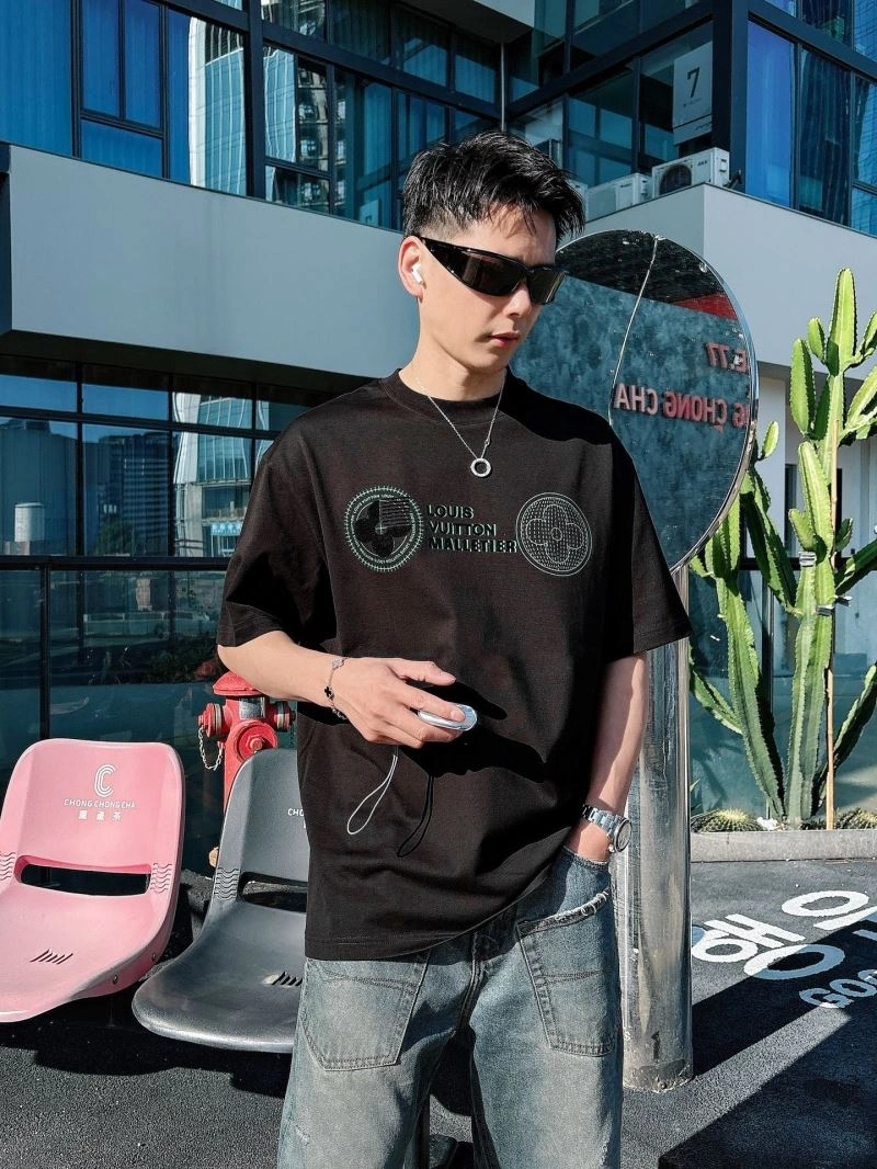 Inexpensive Louis Vuitton T-Shirts