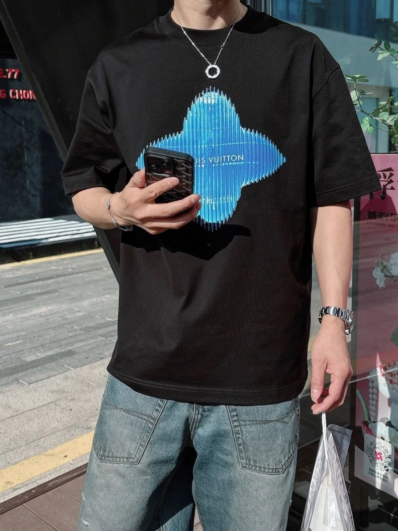 Top match Louis Vuitton T-Shirts