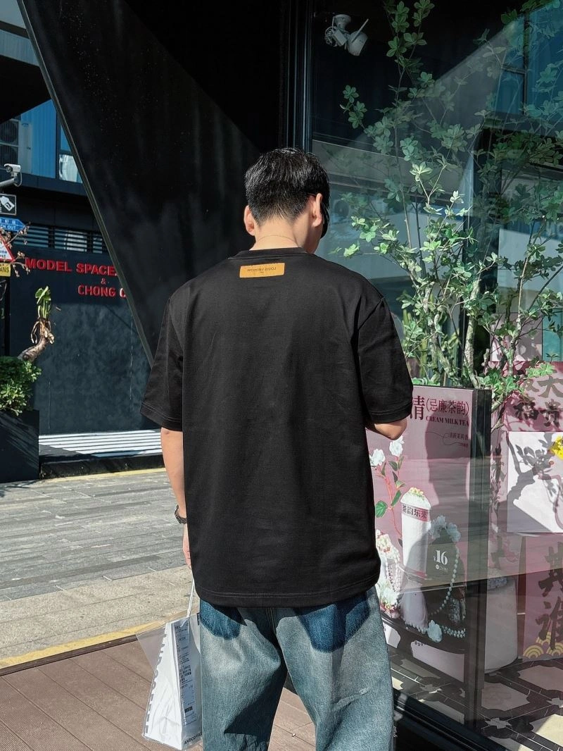 Top match Louis Vuitton T-Shirts