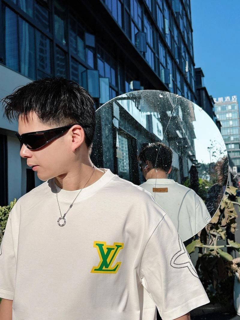 Reasonably priced Louis Vuitton T-Shirts