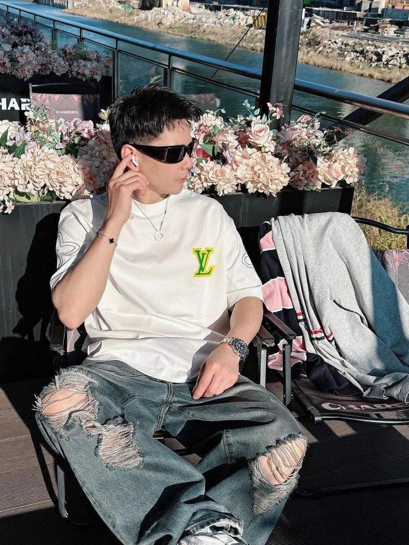 Reasonably priced Louis Vuitton T-Shirts