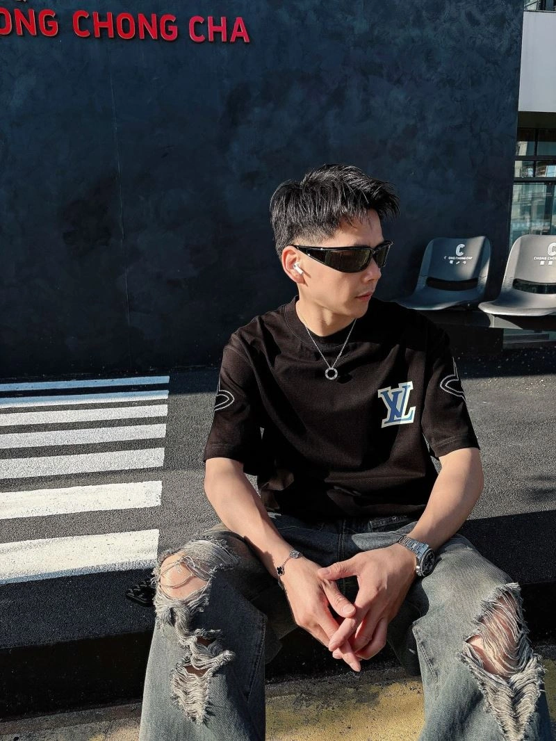 Real Louis Vuitton T-Shirts
