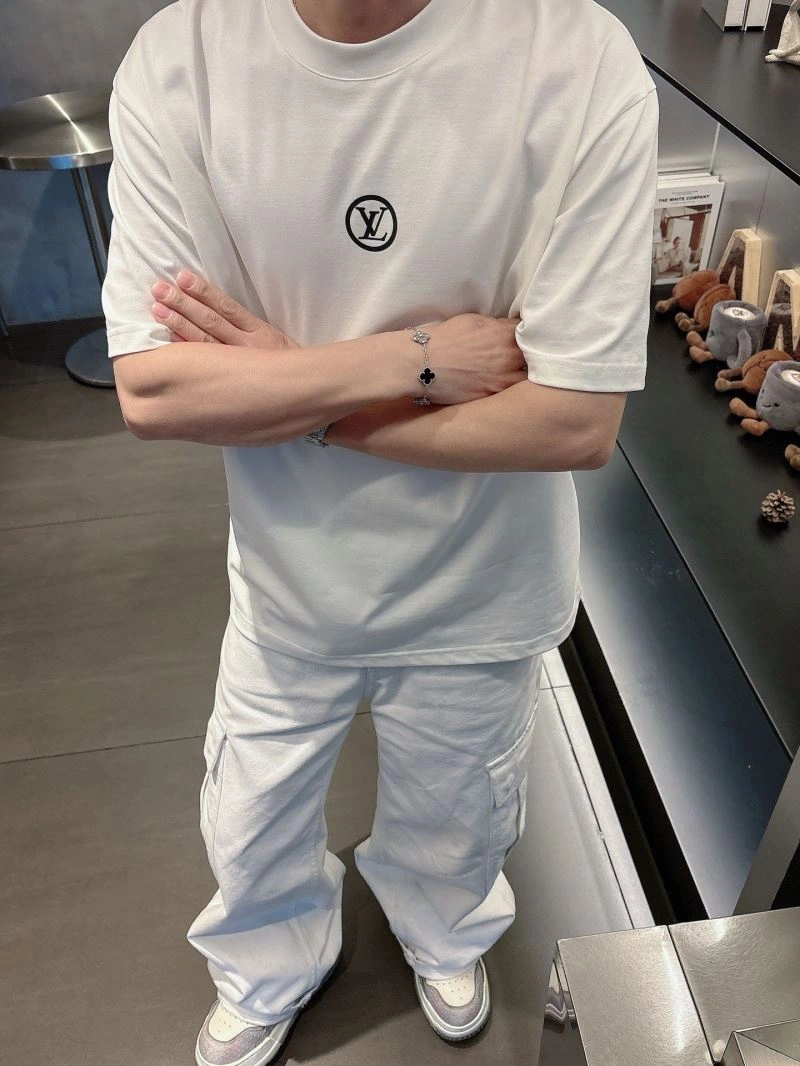 Reasonably priced Louis Vuitton T-Shirts