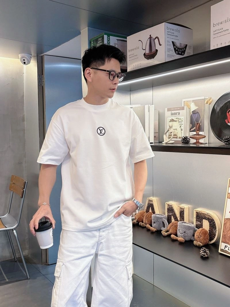 Reasonably priced Louis Vuitton T-Shirts