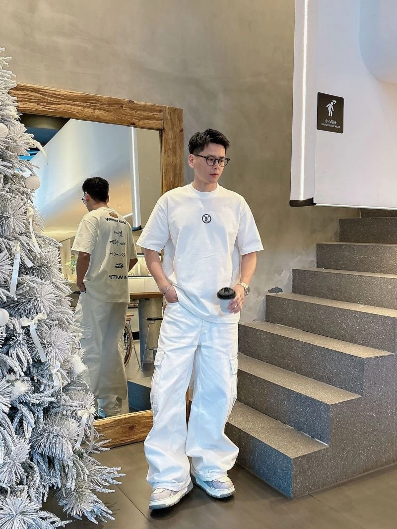 Reasonably priced Louis Vuitton T-Shirts