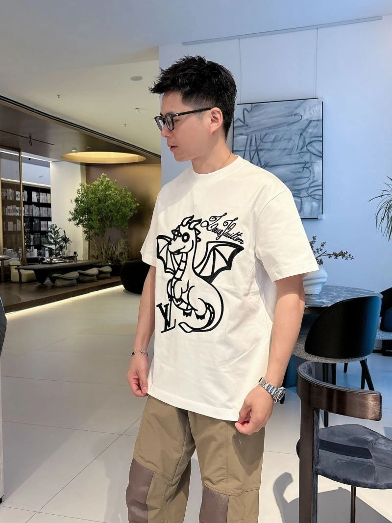 High accuracy Louis Vuitton T-Shirts