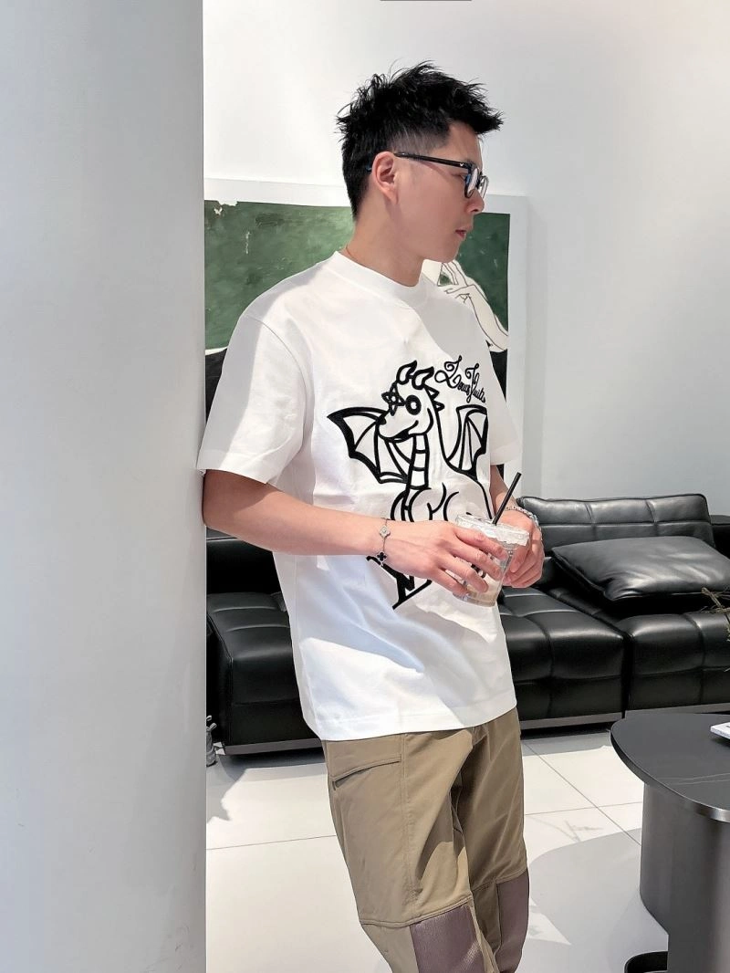 High accuracy Louis Vuitton T-Shirts