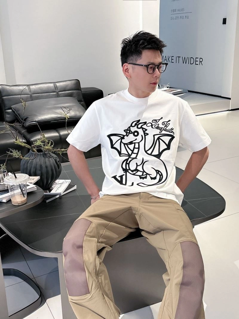 High accuracy Louis Vuitton T-Shirts