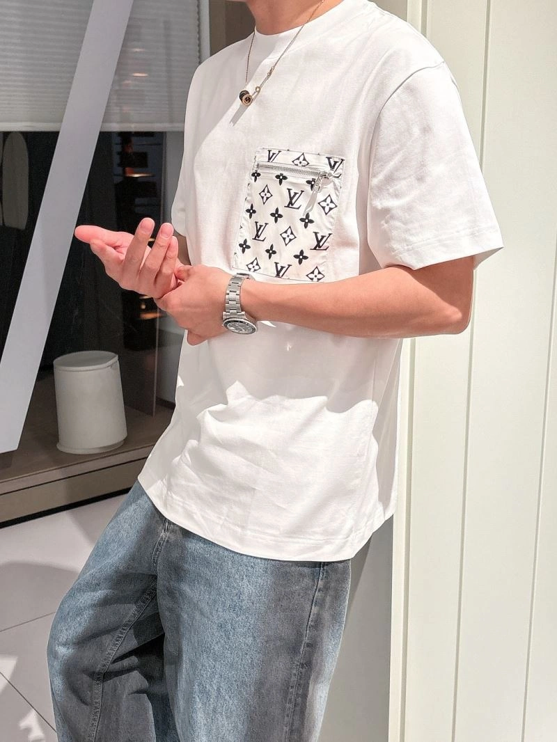Precise copy Louis Vuitton T-Shirts