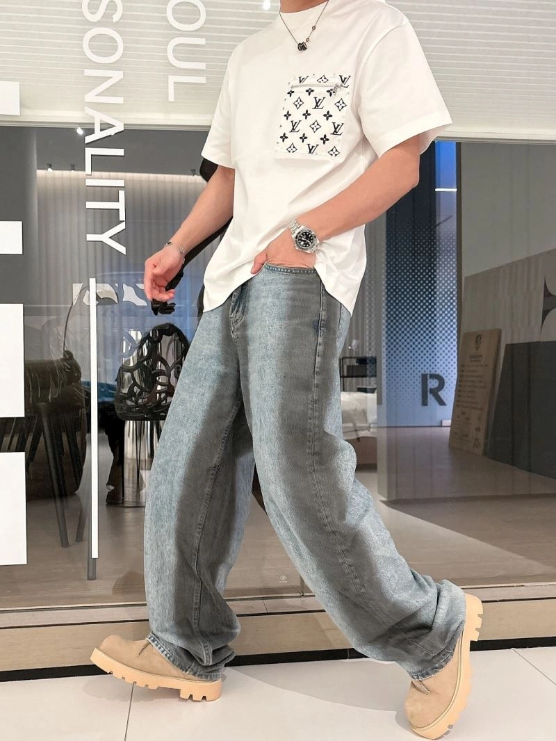Precise copy Louis Vuitton T-Shirts