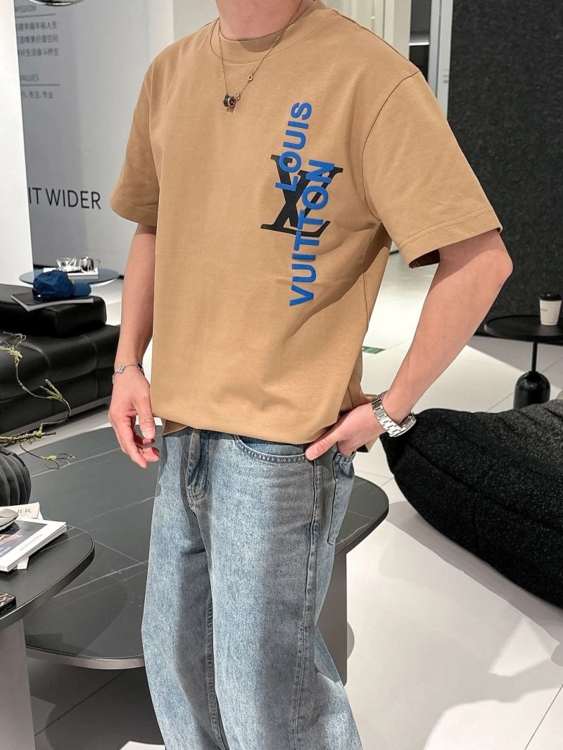 Exact replica Louis Vuitton T-Shirts