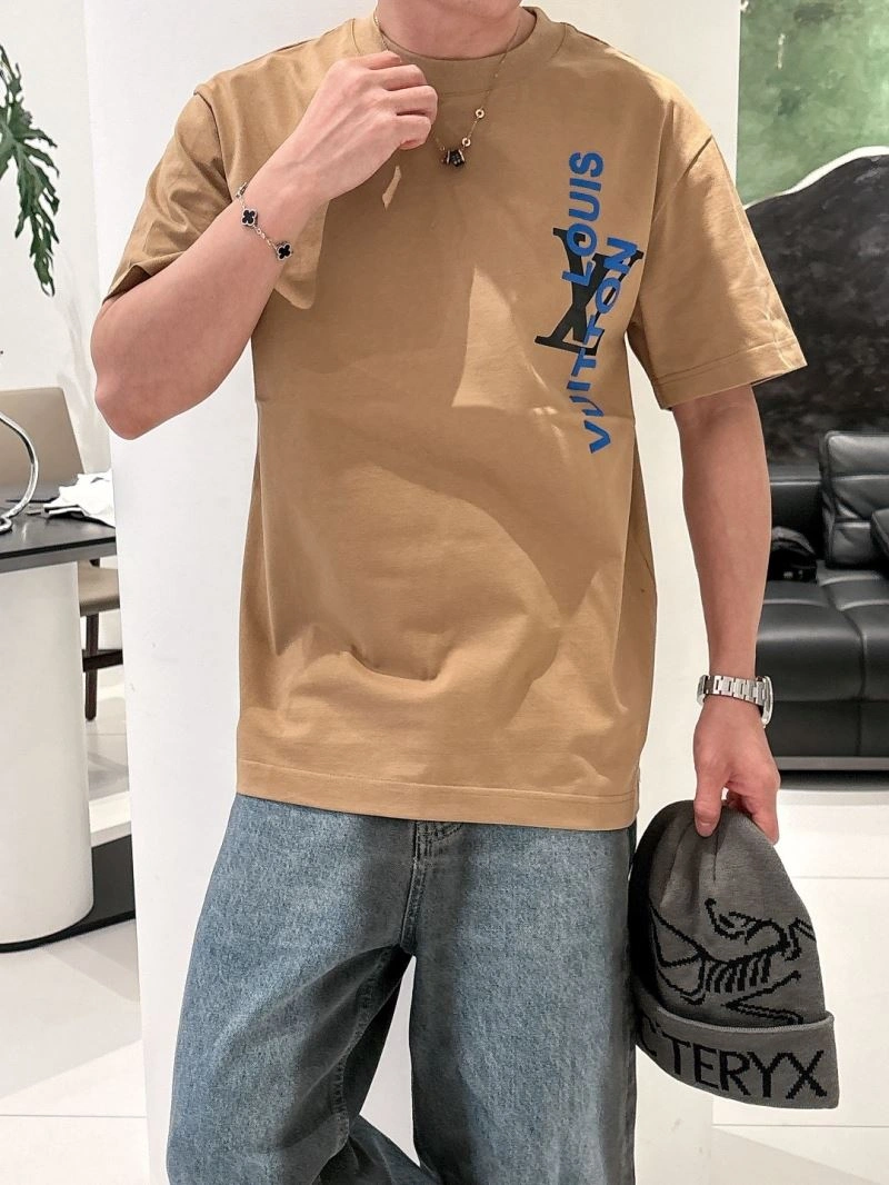 Exact replica Louis Vuitton T-Shirts