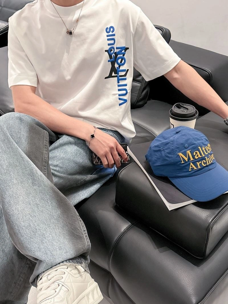 Top mirror Louis Vuitton T-Shirts