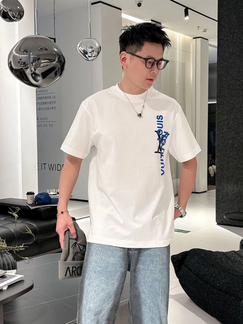 Top mirror Louis Vuitton T-Shirts