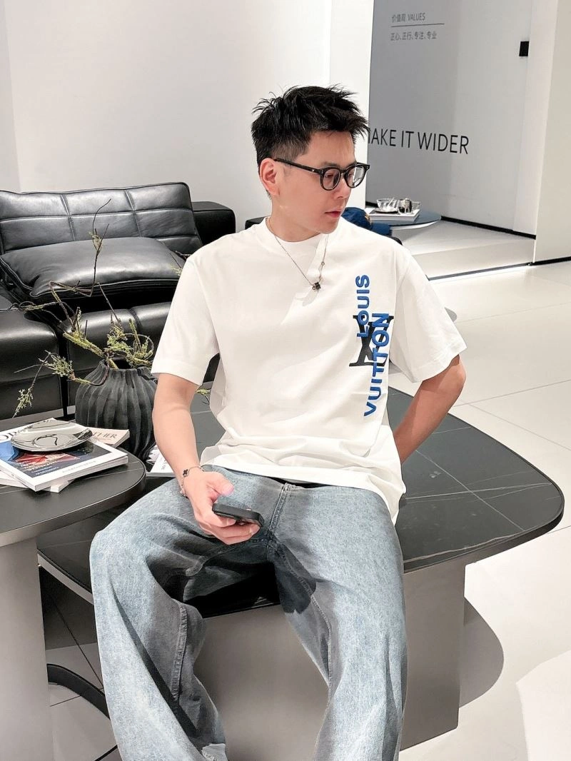 Top mirror Louis Vuitton T-Shirts