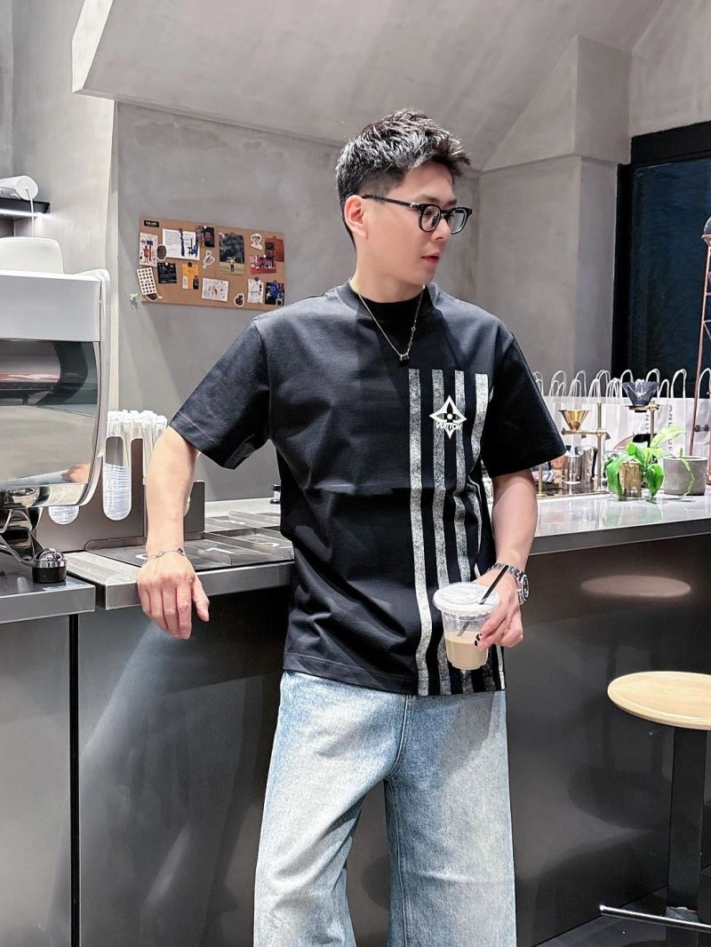 Value-priced Louis Vuitton T-Shirts