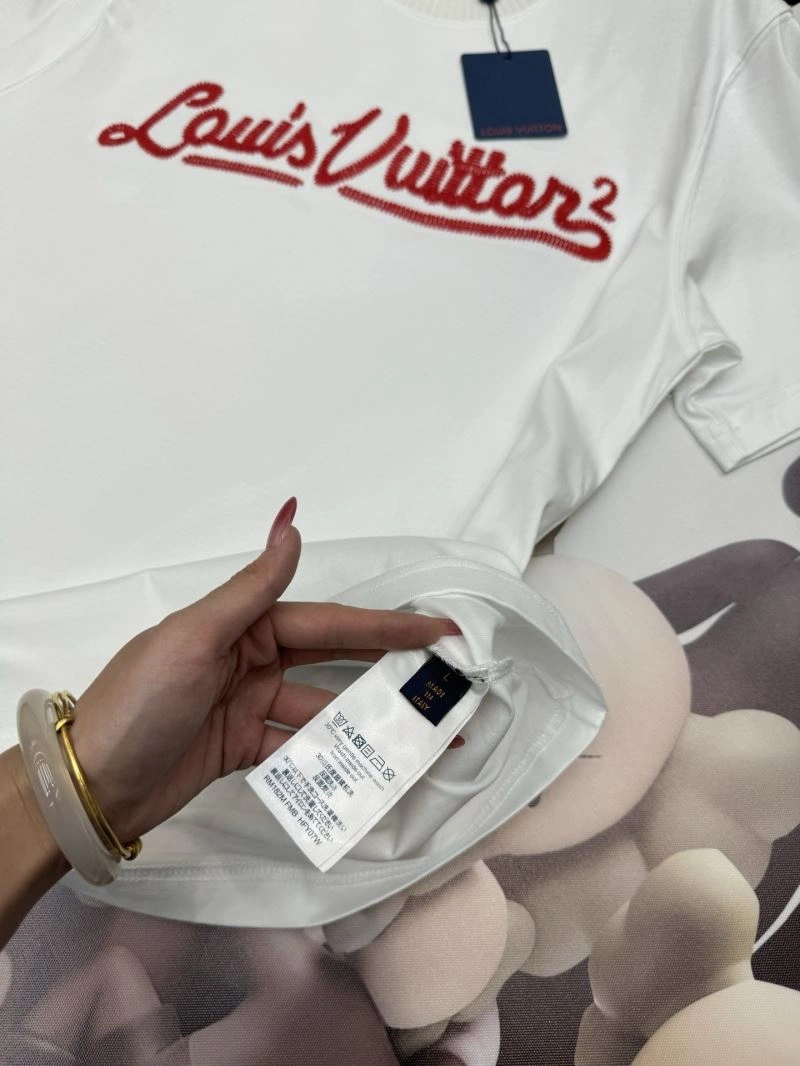 Top match Louis Vuitton T-Shirts
