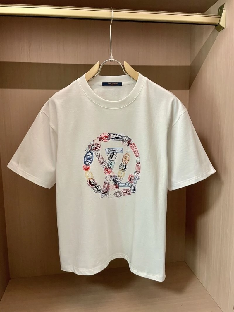 Indistinguishable Louis Vuitton T-Shirts