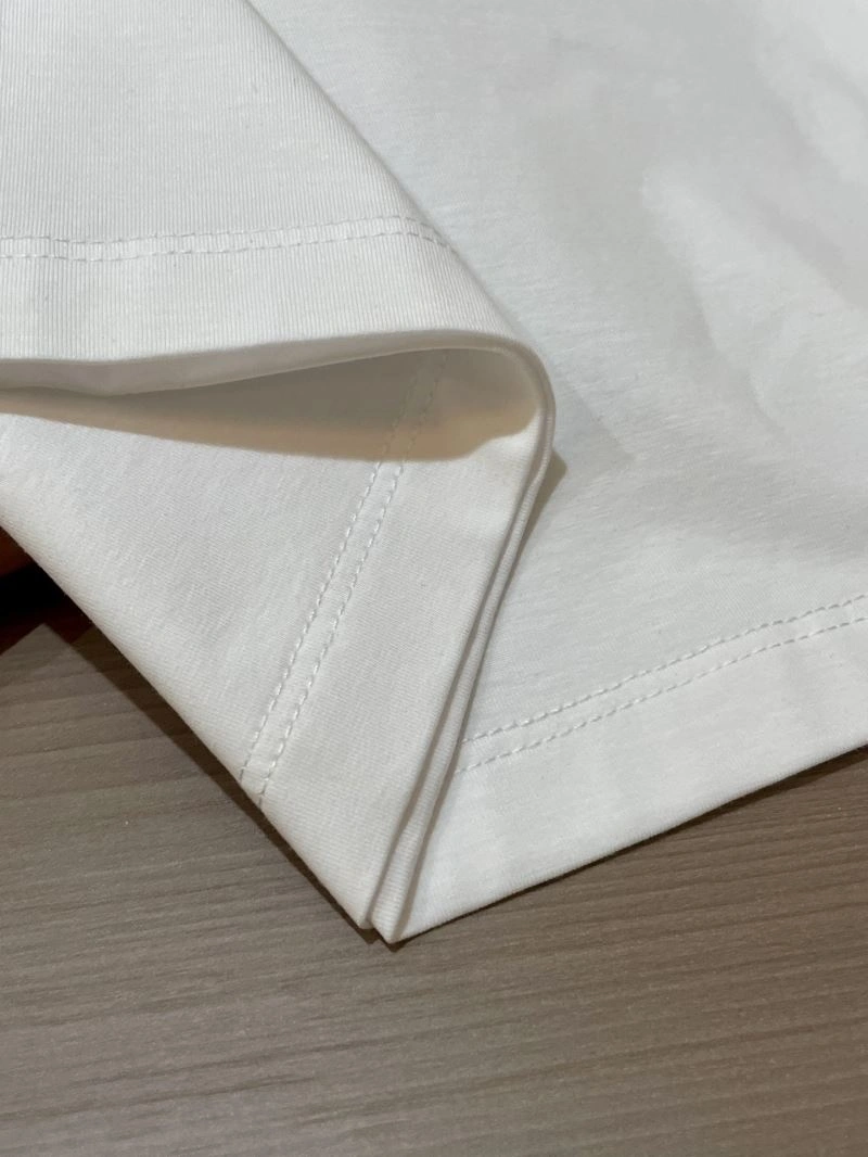 Exact replica Louis Vuitton T-Shirts