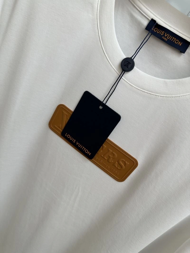 Exact replica Louis Vuitton T-Shirts