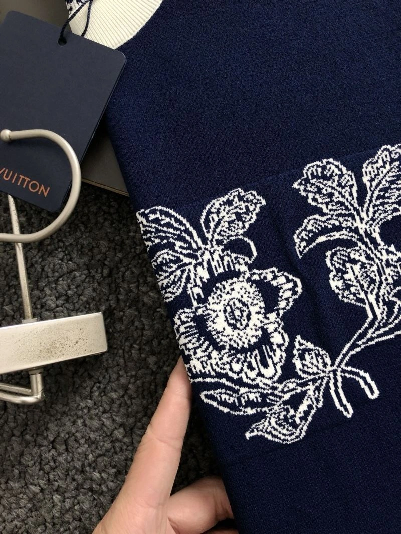 Indistinguishable Louis Vuitton T-Shirts