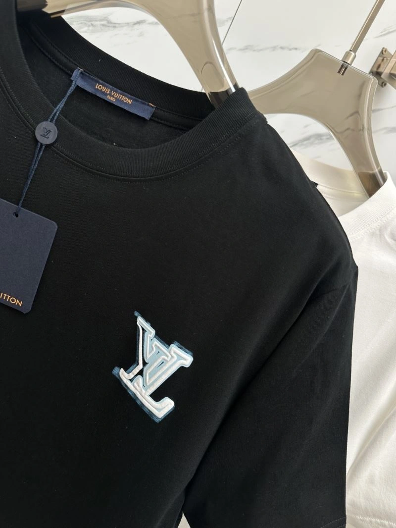 Low-cost Louis Vuitton T-Shirts