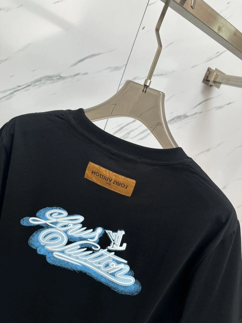 Low-cost Louis Vuitton T-Shirts